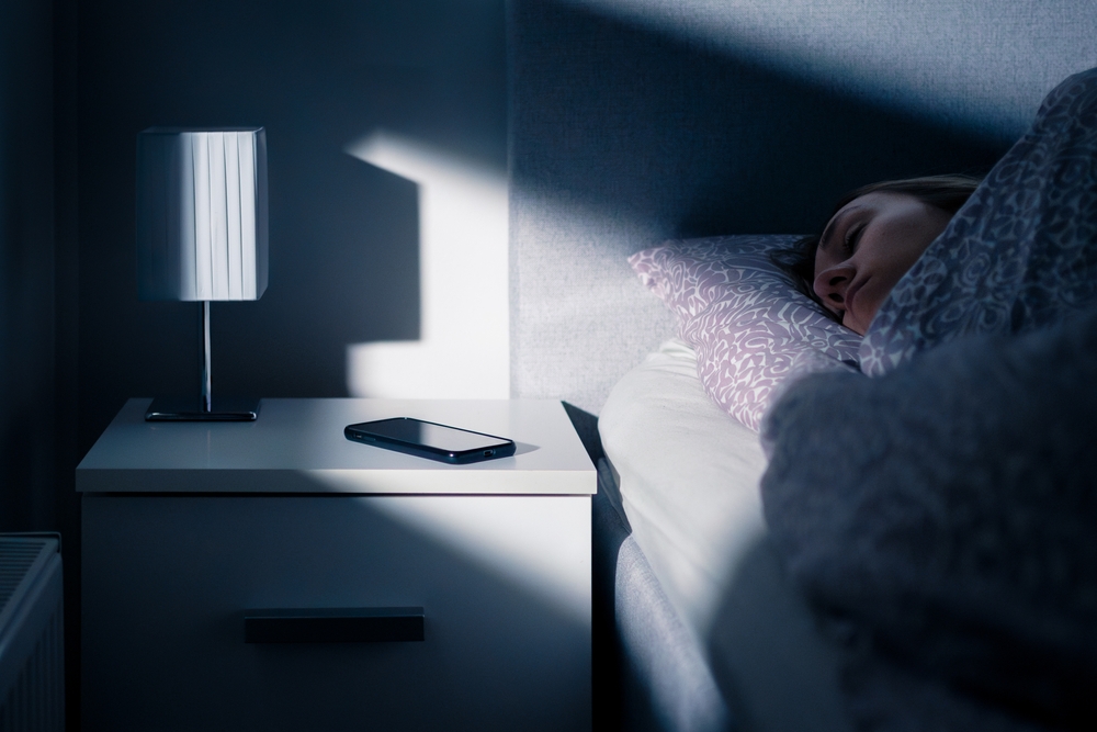 A dim light while you sleep could harm your heart, study suggests