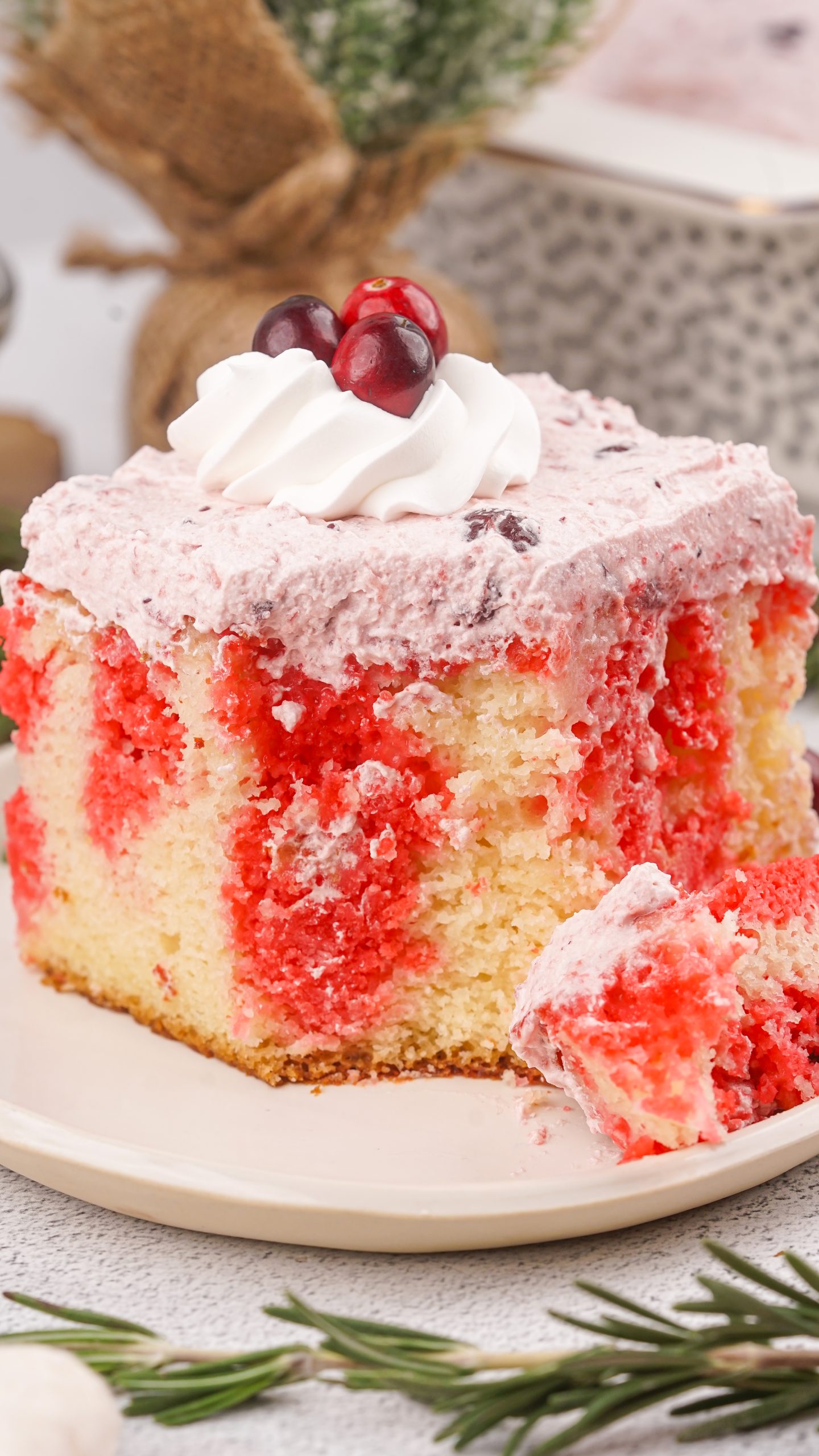 Delicious and easy cranberry poke cake recipe