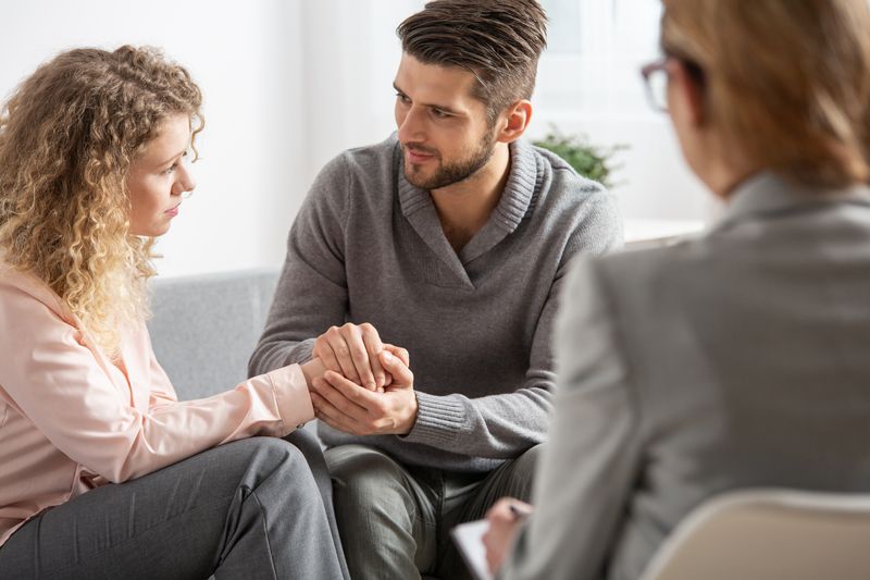 Psychologists Say These 12 Habits Reveal Who Actually Has Emotional ...