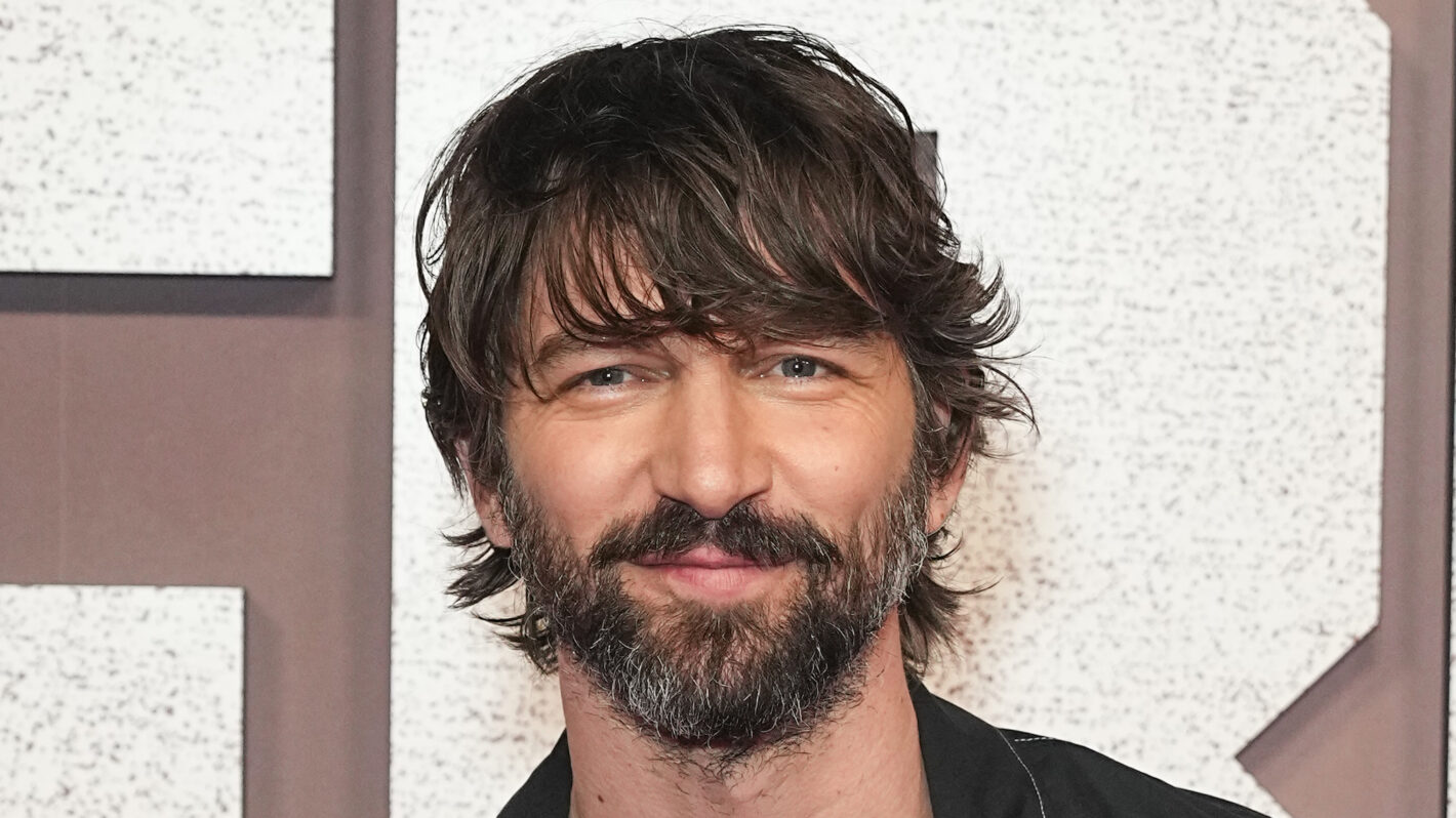 ‘Mayfair Witches’ Casts Michiel Huisman as Season 3 Starts Filming
