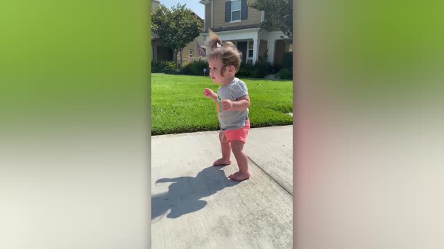 Baby Reacts To Seeing Shadow For First Time