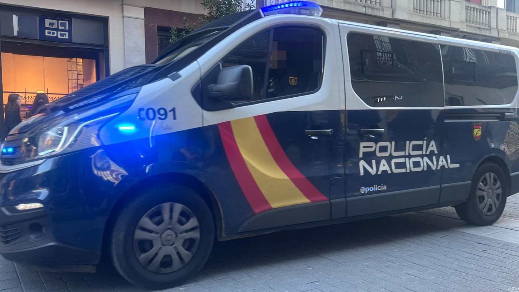 Cazado un amigo de lo ajeno con un cargador de coche de 500 euros tras ...