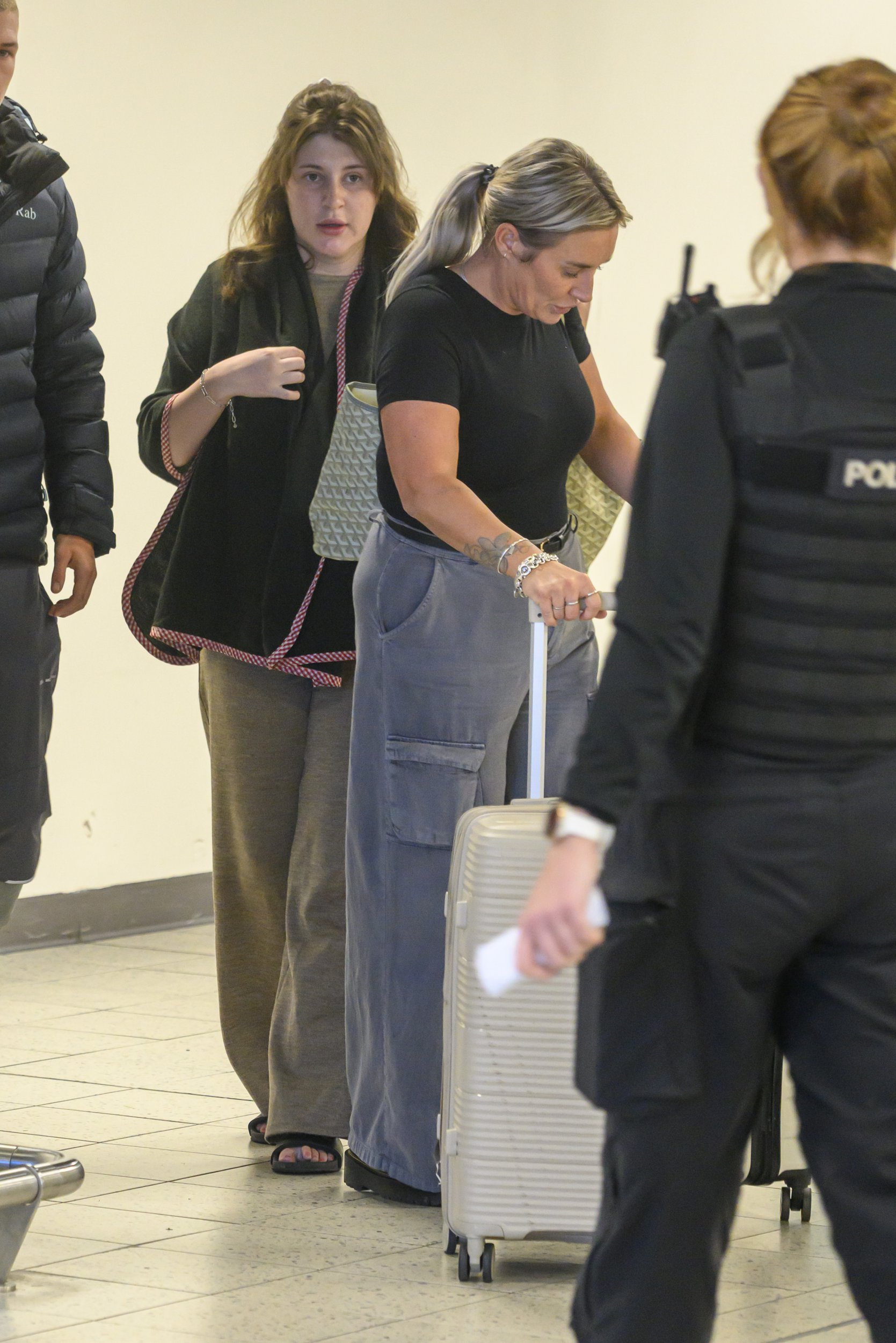 Pregnant 'drugs mule' Bella Culley arrives in the UK