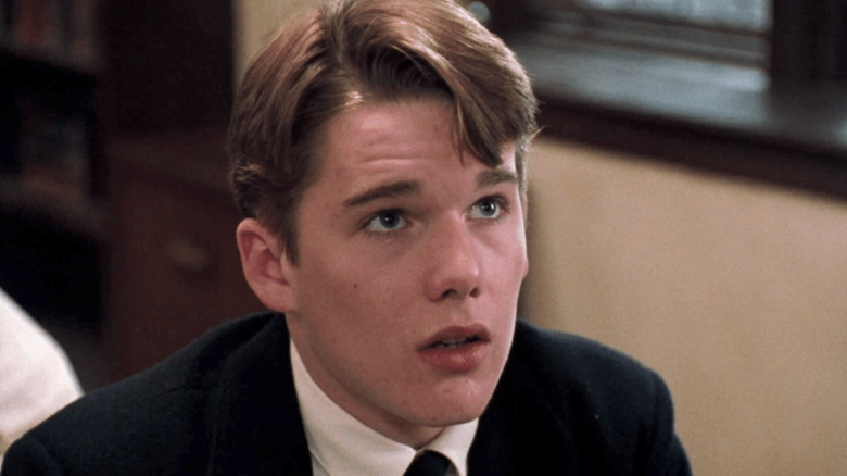 How A Teenage Ethan Hawke Rewrote His Dead Poets Society Character's ...