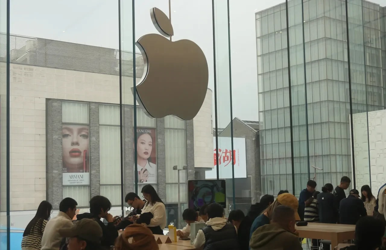 Apple Reportedly Developing Budget Mac To Take On Low-Cost Chromebooks ...