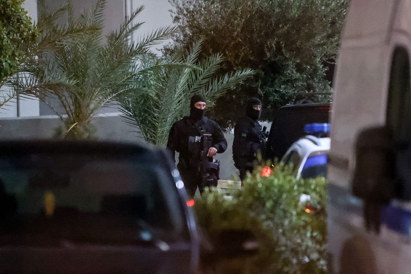 Βορίζια: Έρευνες για τα όπλα με ανιχνευτές μετάλλων σε σπηλιές, πηγάδια ...
