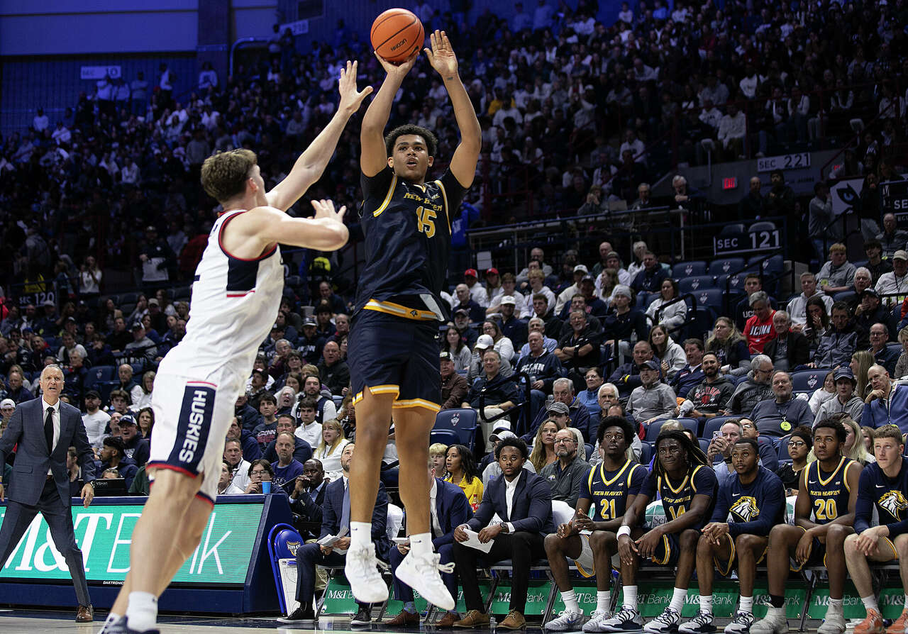 UConn freshman Eric Reibe starts first college game to mixed results