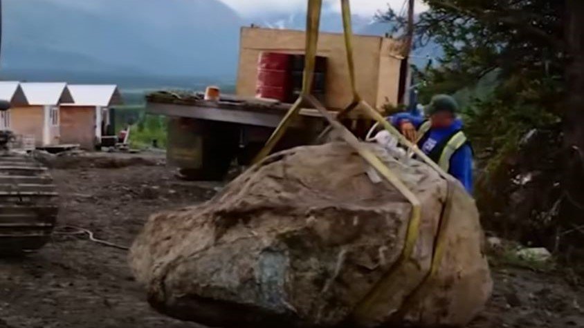 This Big Boulder Looks Very Promising!