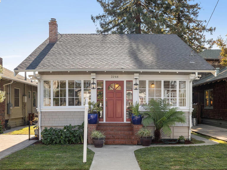Classic 1907 Home in Alameda, California Featuring Wood Floors, Box ...