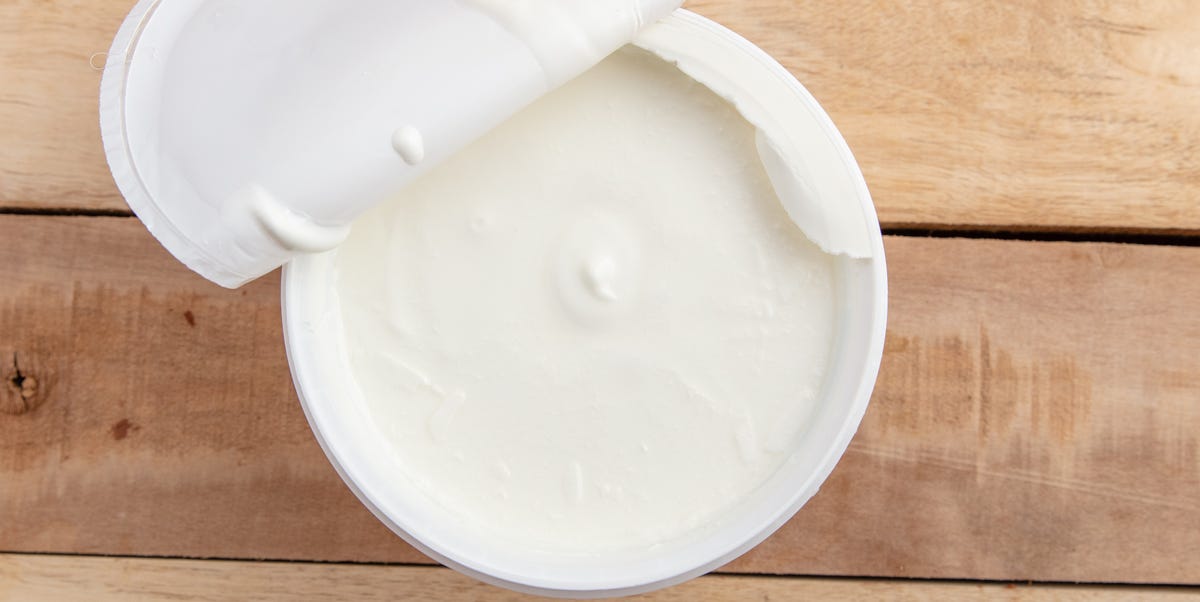 We Asked 5 Experts For The Healthiest Yogurt—Here’s What They Said