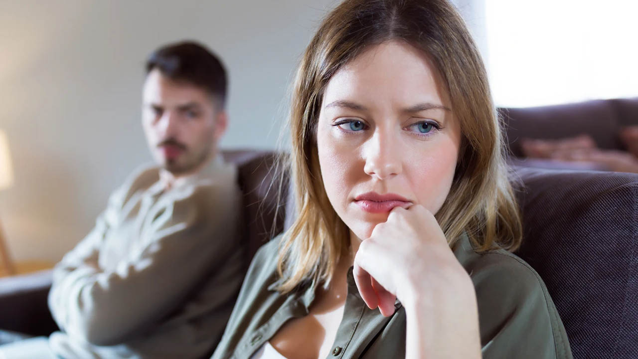 7 Little Hints You're With the Wrong Person (Even If You Don't Want to ...