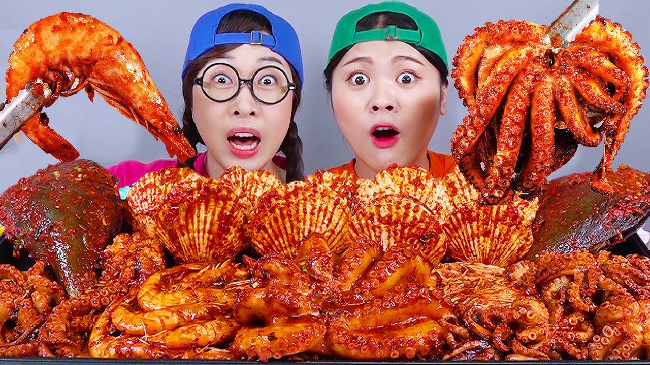Masakan rebus seafood pedas mukbang DONA