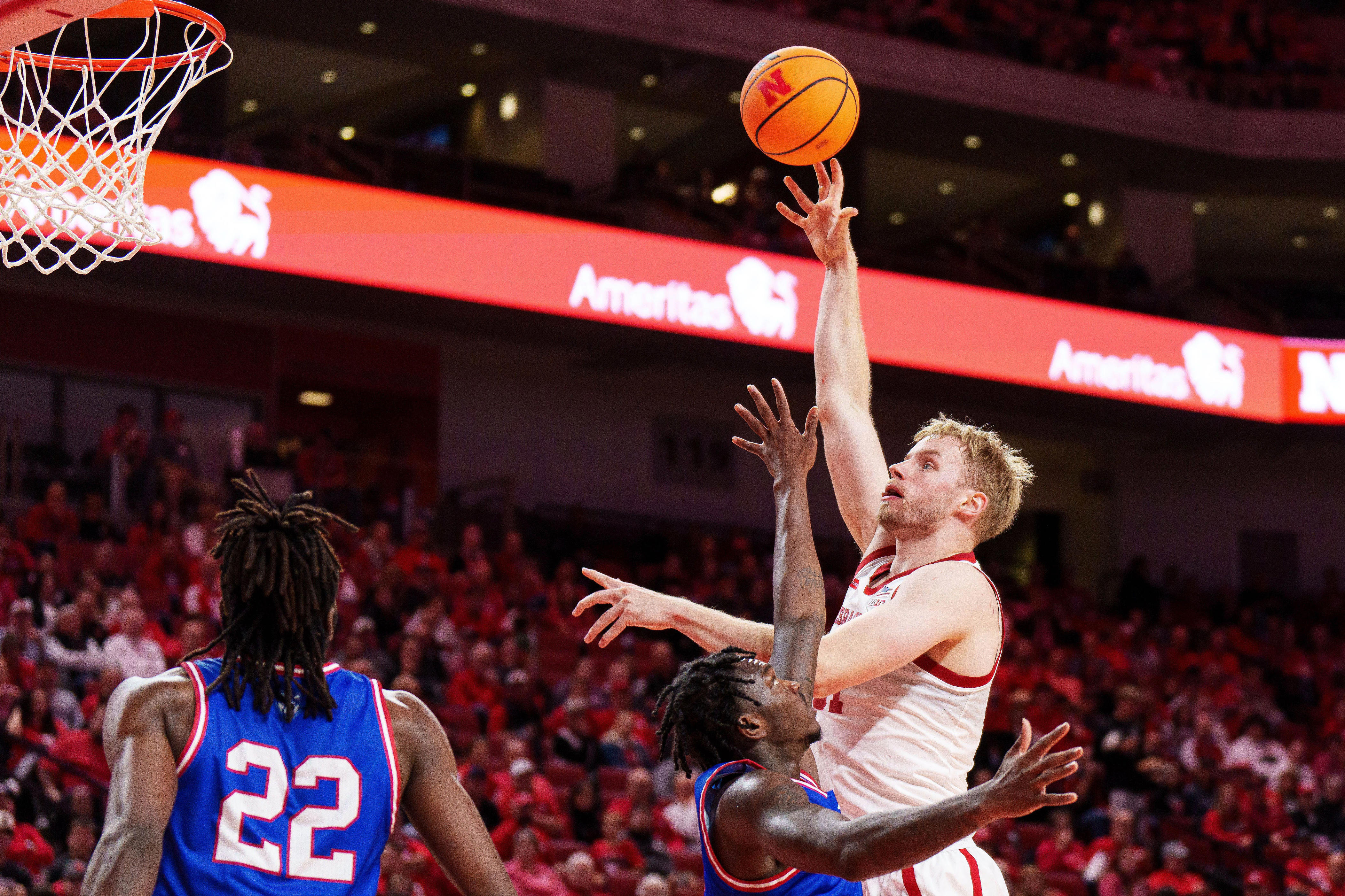 Nebraska men's basketball earns 86-53 season-opening win over West Georgia