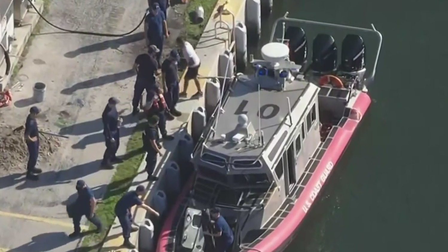 Video shows 2 rescued from boat fire near Hallandale Beach; cause under ...