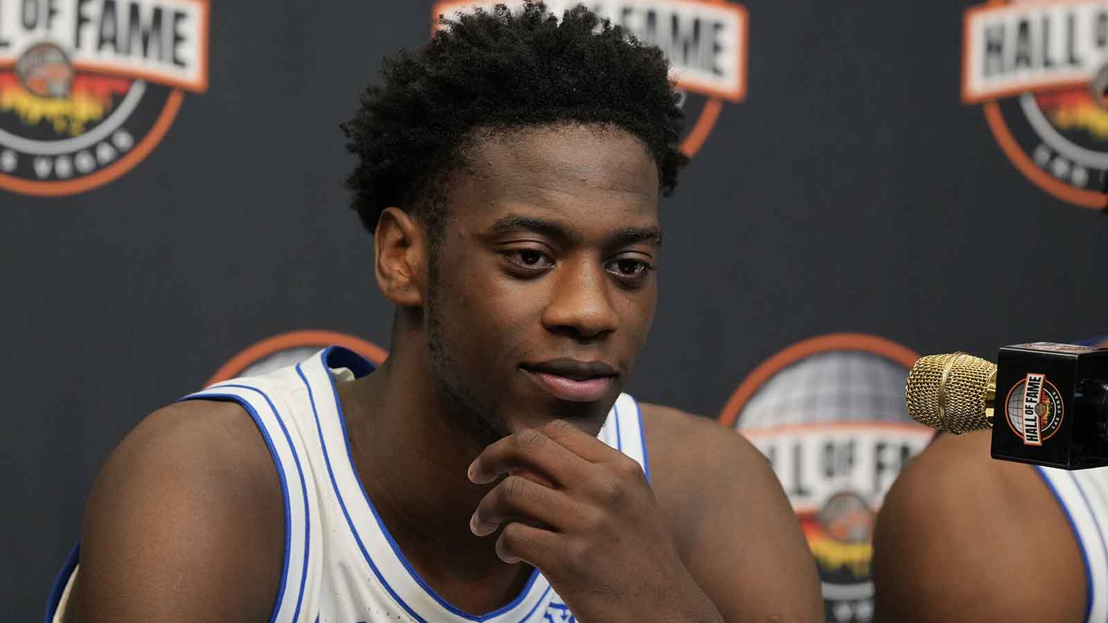 BYU’s AJ Dybantsa showcases insane athleticism with putback slam dunk