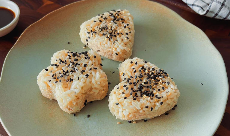 En 20 minutos lleva a la mesa este onigiri de atún