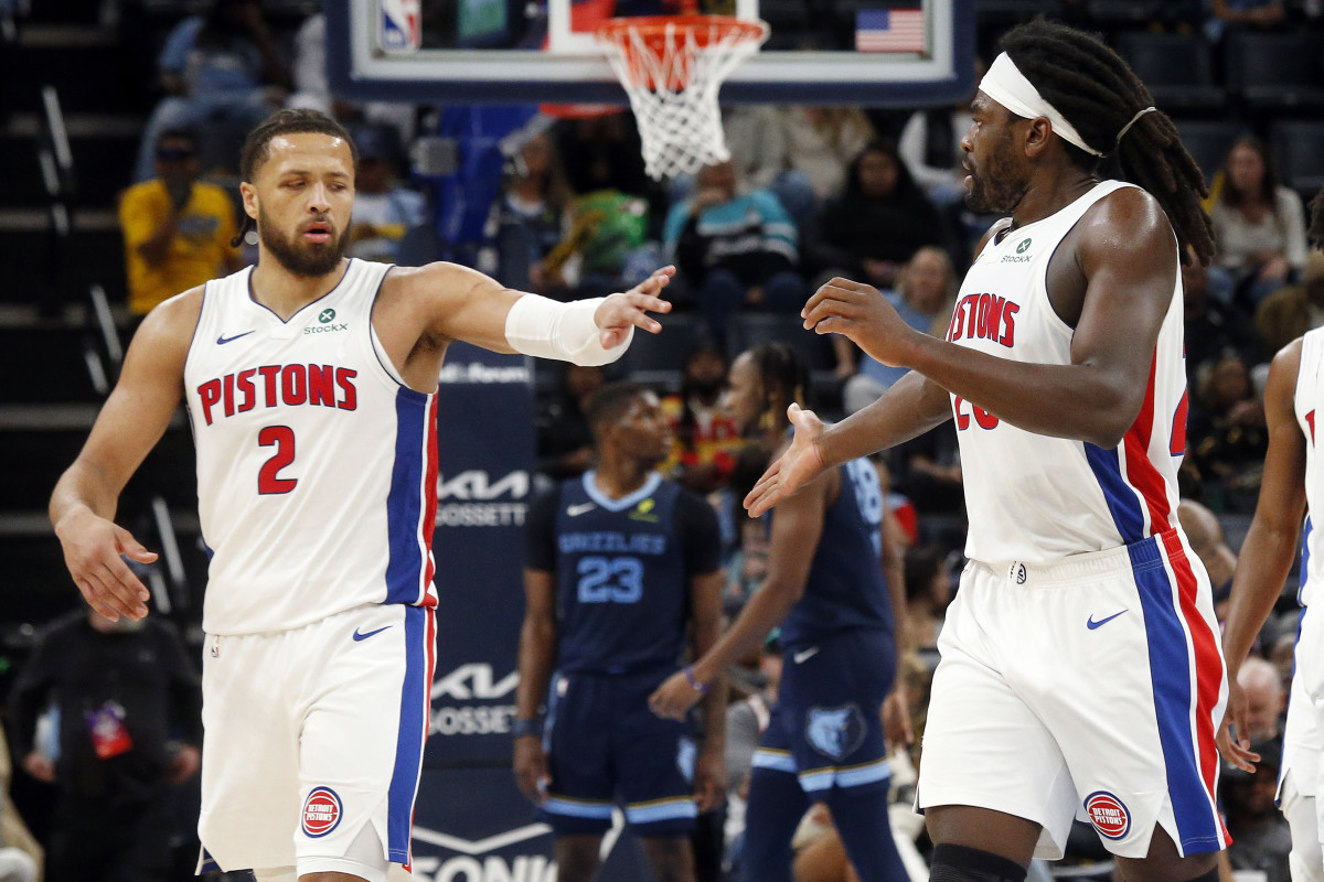 Detroit Pistons Fans Breaks Down in Tears Upon Seeing His Favorite Team ...