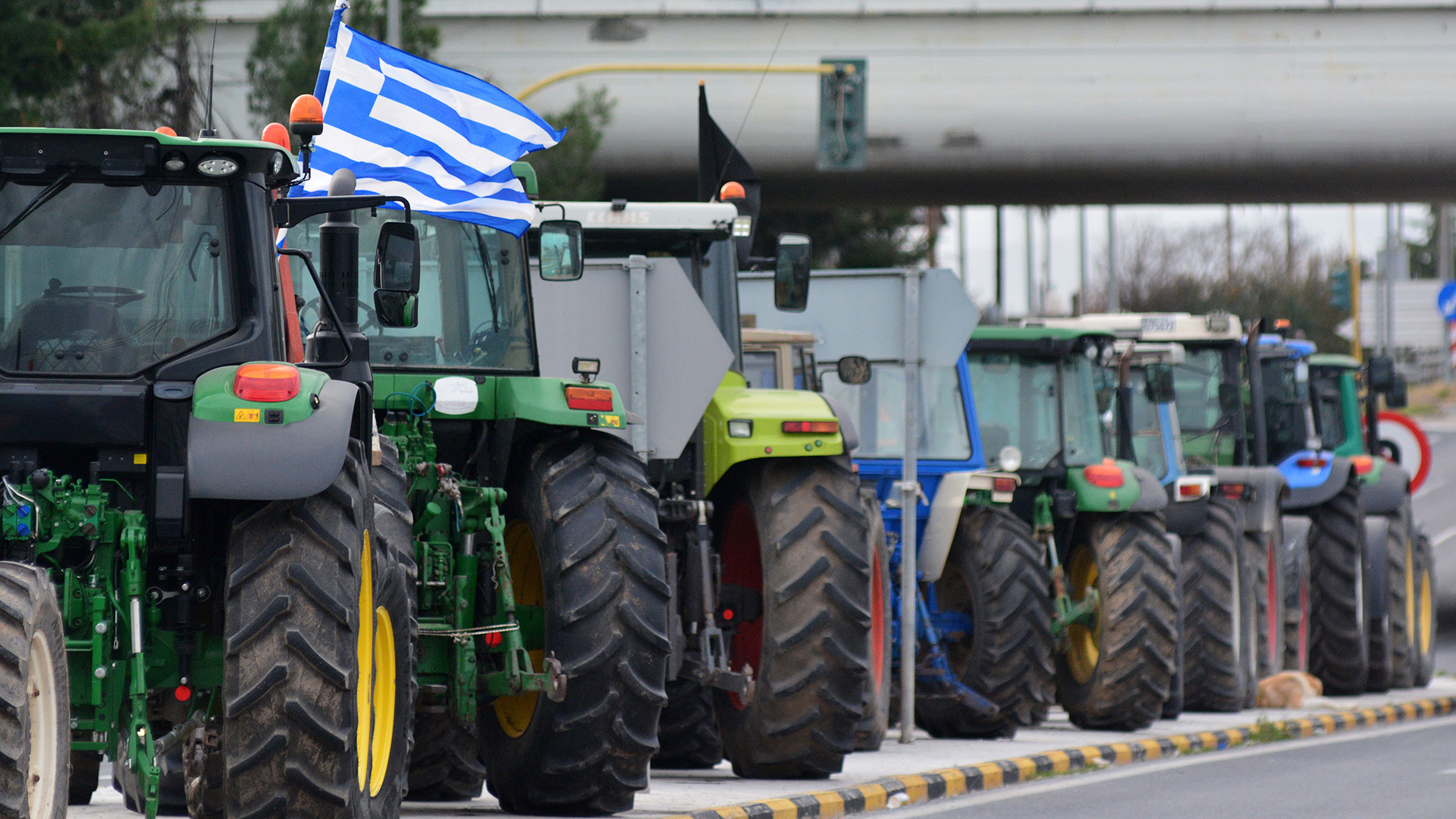 Αγρότες: Απέκλεισαν την παλαιά Εθνική Οδό Θεσσαλονίκης–Έδεσσας ...