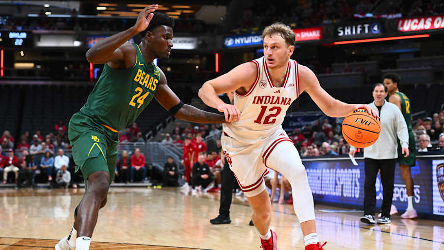Indiana Basketball Star Receives National Preseason Award Recognition
