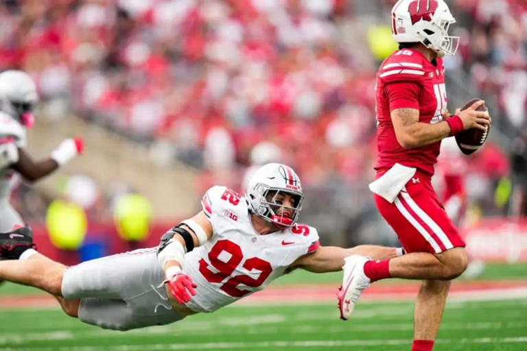 Badgers’ True Freshman QB Carter Smith enters fold ahead of tough ...