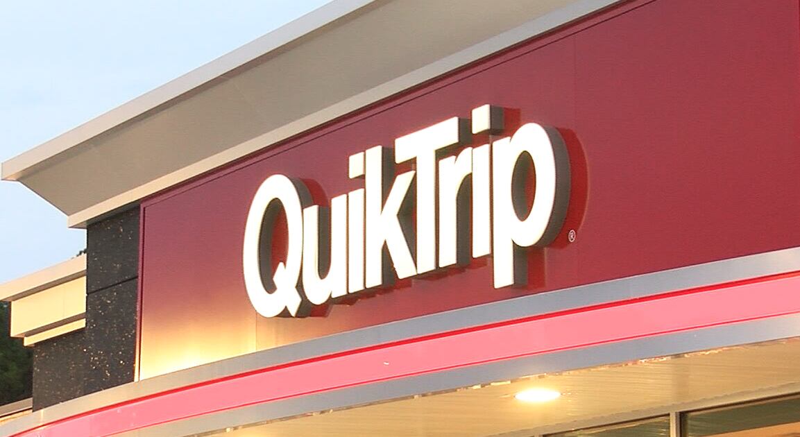 20-year-old arrested after robbery at Midtown Omaha QuikTrip