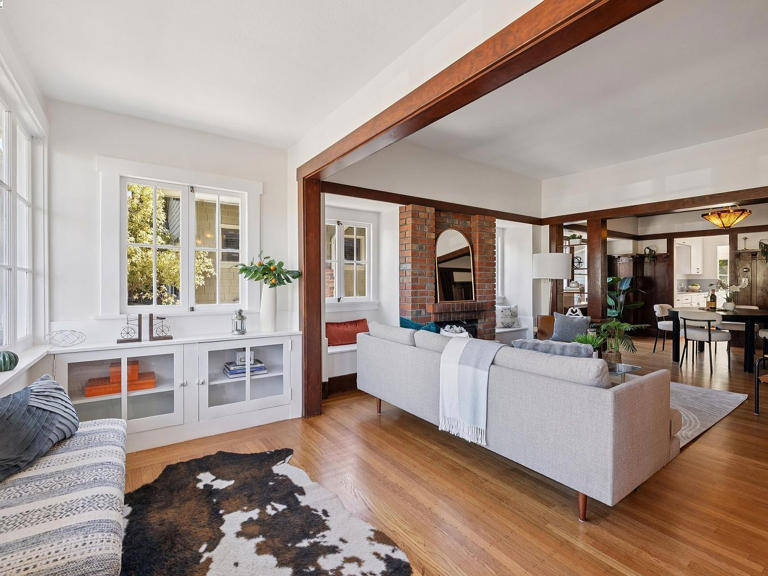 Classic 1907 Home in Alameda, California Featuring Wood Floors, Box ...