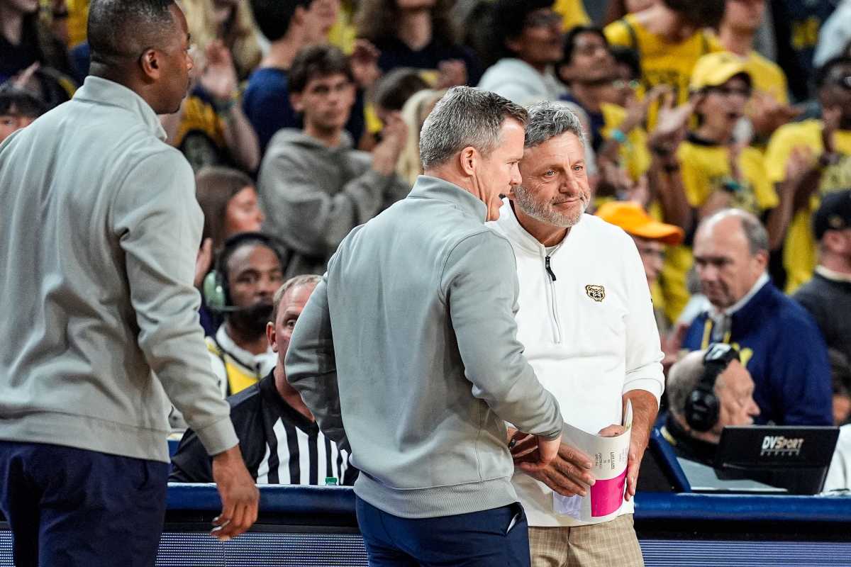 Dusty May's Reaction to Son Charlie May's First Points in a Michigan ...