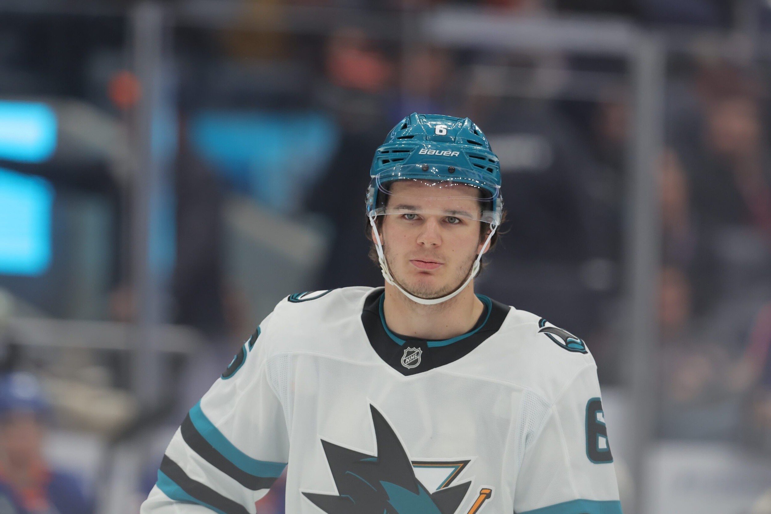 Sam Dickinson to remain with Sharks throughout 2025-26 season