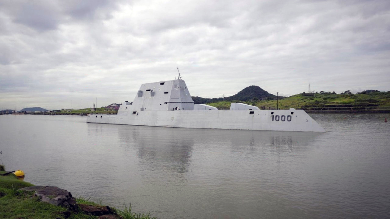 $4.4 Billion Warship Adrift: The U.S. Destroyer That Broke Before Its ...