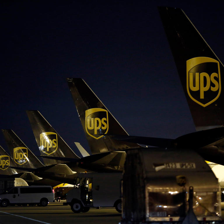FAA grounds MD-11 planes after deadly Kentucky crash