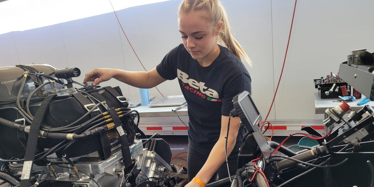 21-Year-Old Maddi Gordon Steps Up to NHRA Top Fuel with Ron Capps ...
