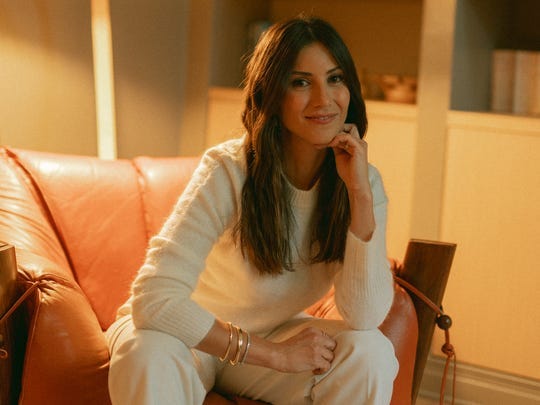 How the CEO of jewelry company Mejuri is dealing with soaring gold prices
