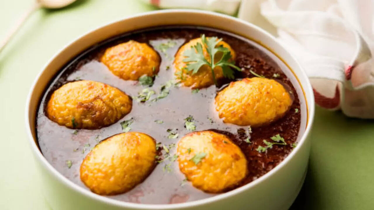 5 types of protein-rich egg curries perfect for lunch