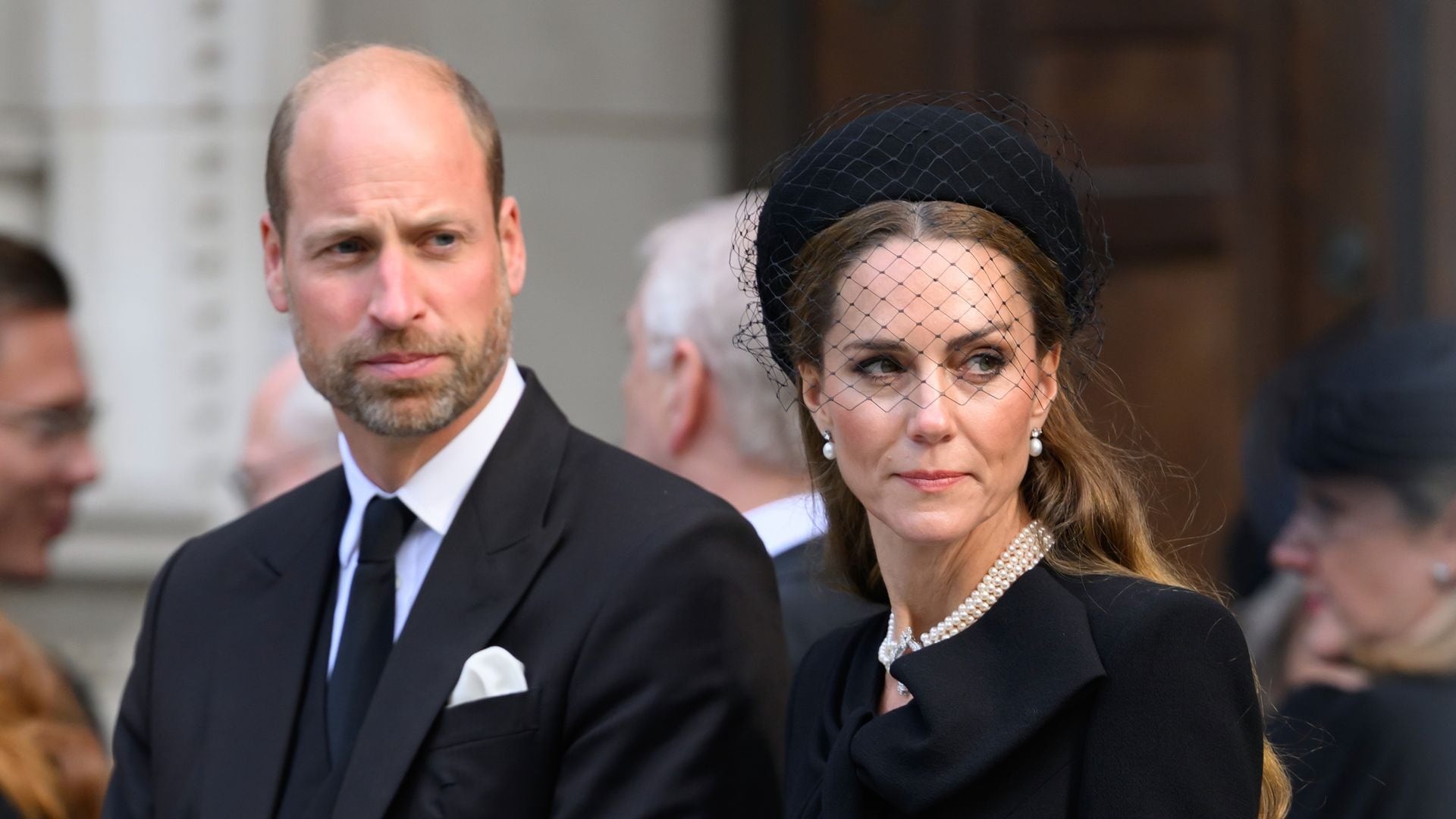 Excompañero y amigo de Kate Middleton y el príncipe William muere en ...