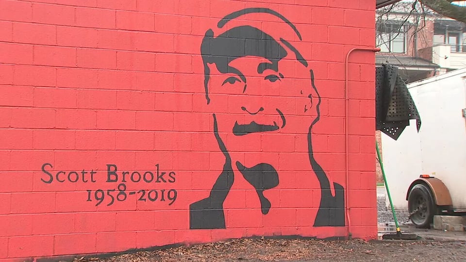 Community rallies around restaurant as trial for Scott Brooks’ accused ...