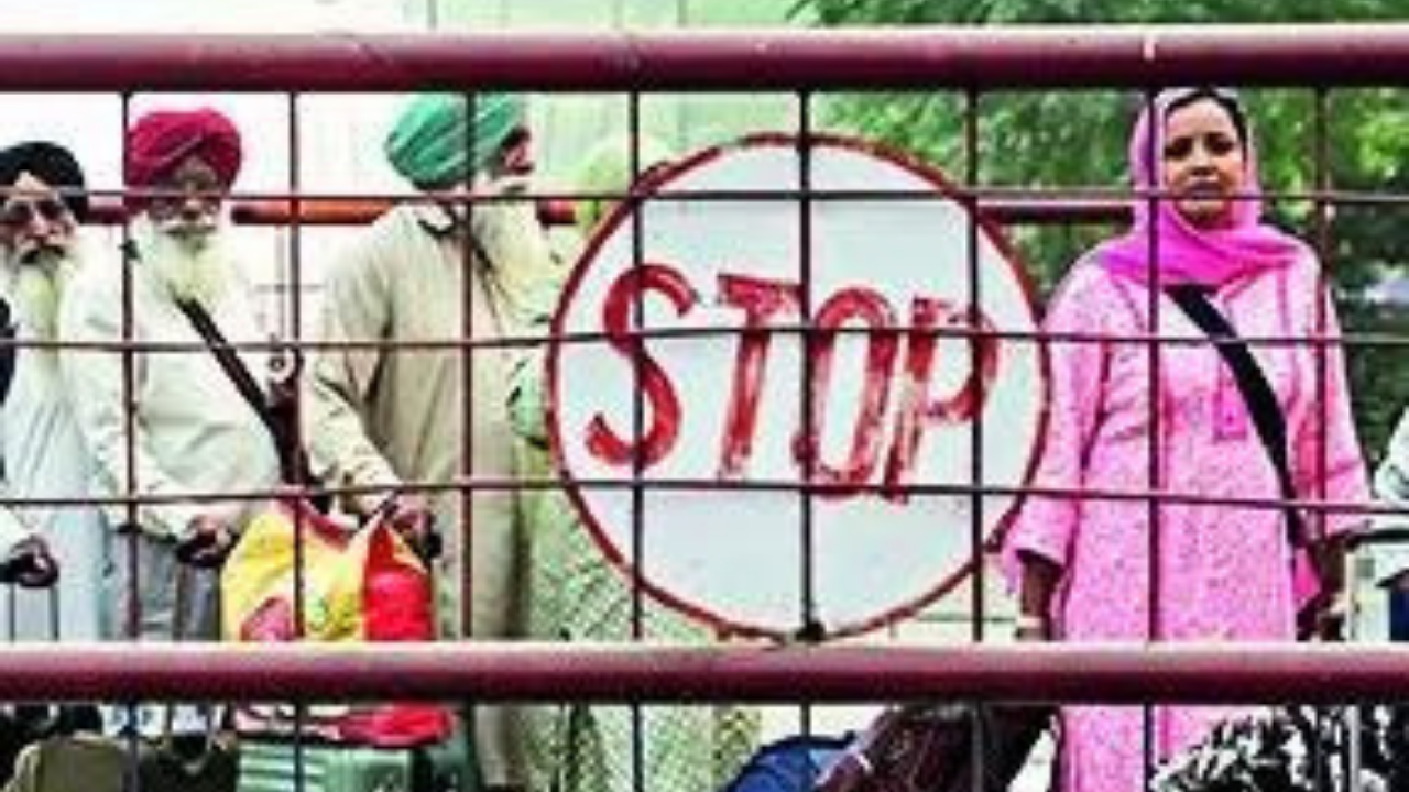 Wagah shocker: Pakistan allows Sikh jatha for Nankana Sahib, bars ...