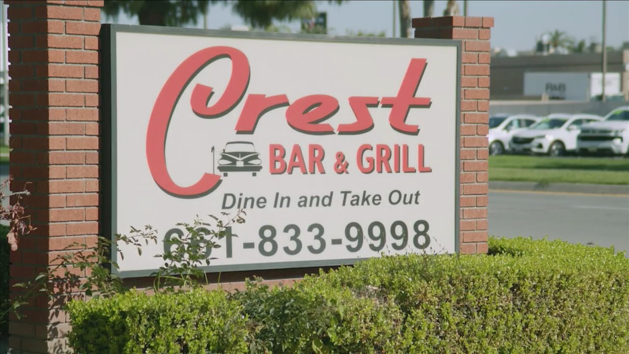 Crest Bar & Grill closes doors
