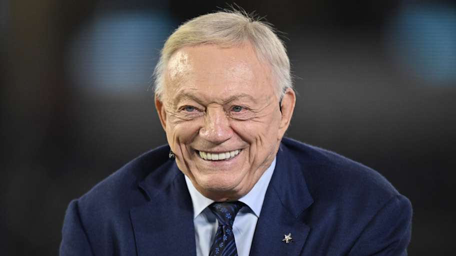 NFL World Reacts to Cowboys’ Massive Trade for All-Pro DT Ahead of Deadline