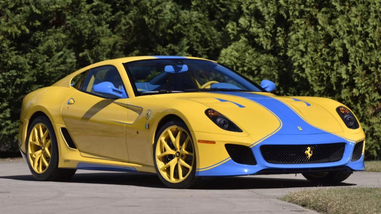 Jij mag alleen maar een grijze leaseauto bestellen, maar als je rijk ...