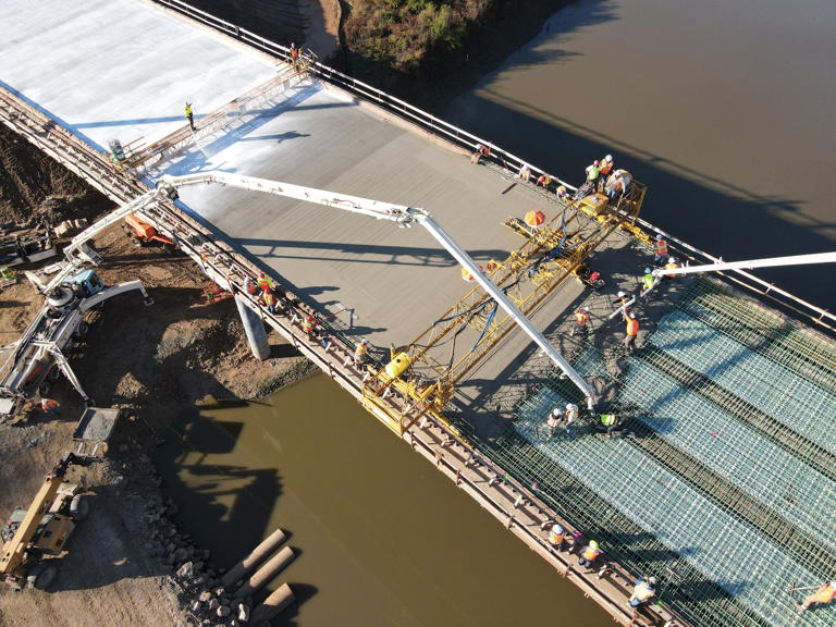 New Chester Bridge on track to be finished by end of 2026