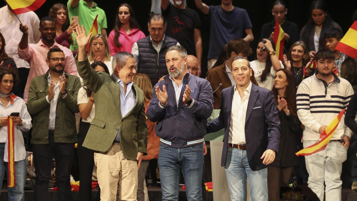 Vox pone exigencias al PP: no al Pacto Verde y a la inmigración “masiva”