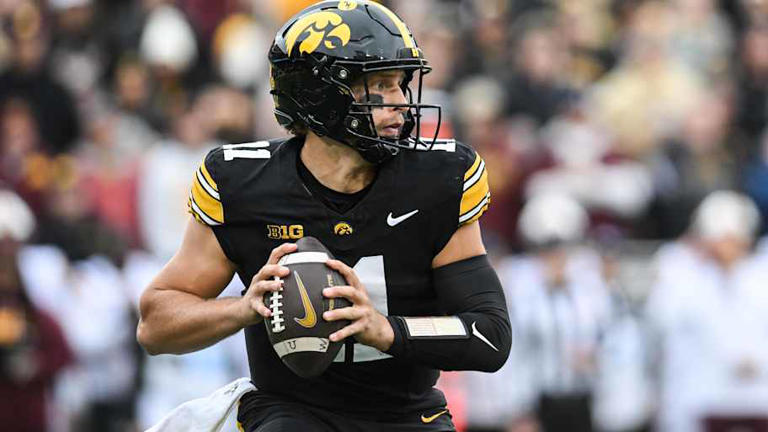 What Oregon Safety Dillon Thieneman Said About Defending Iowa ...