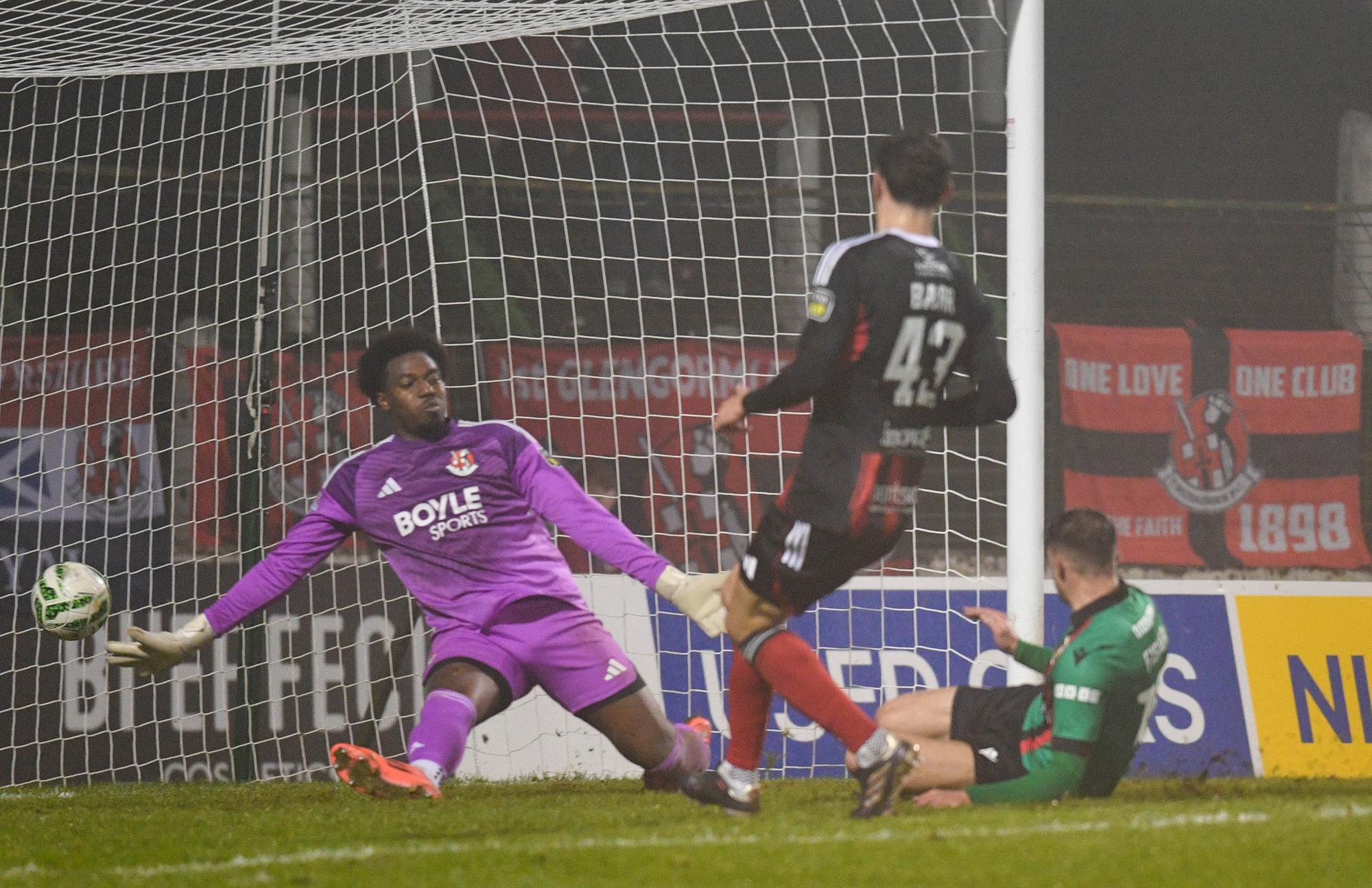 BETMcLEAN CUP: Glentoran win all-Premiership tie plus third-tier Irish ...