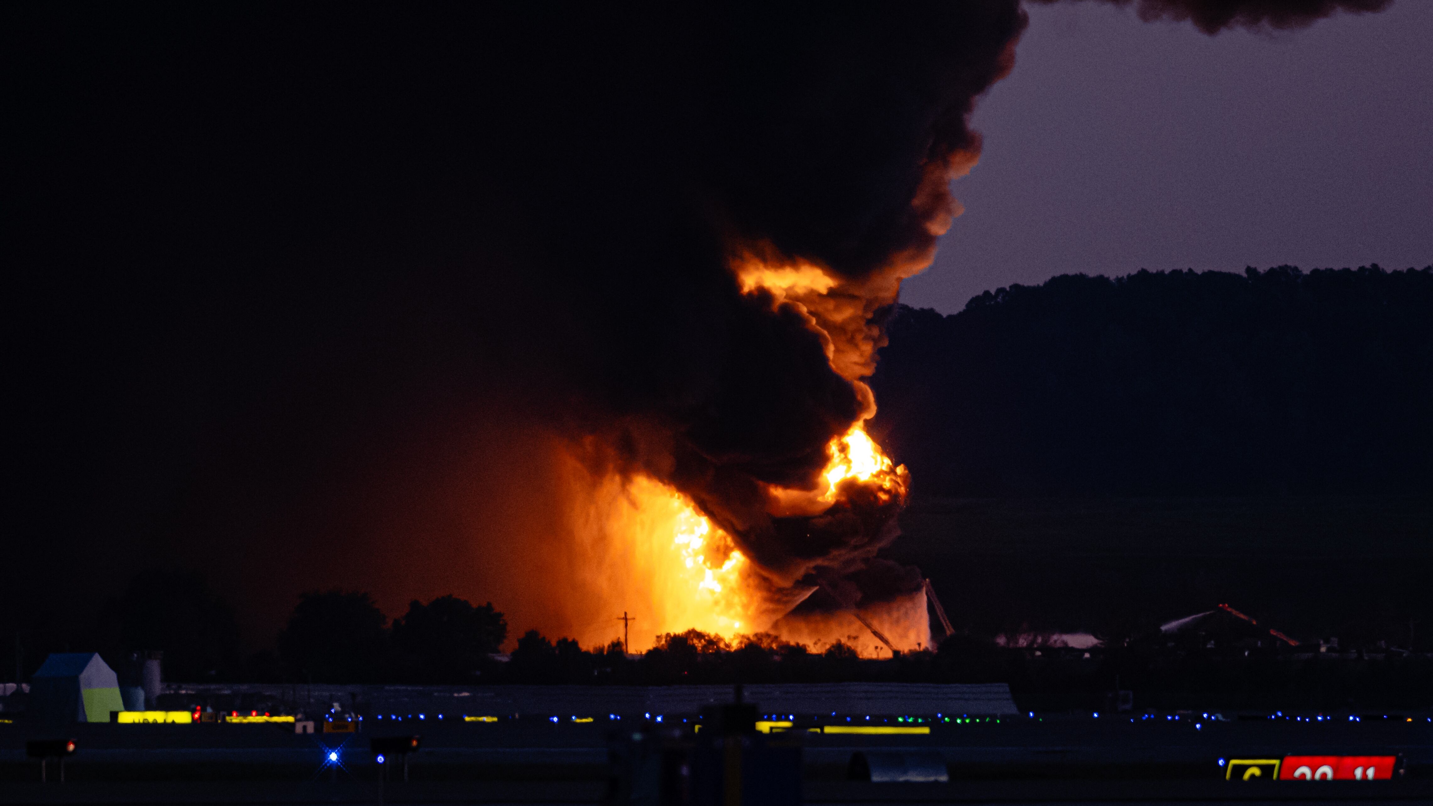 At least 3 dead, 11 hurt in ‘catastrophic’ fiery crash of Honolulu ...