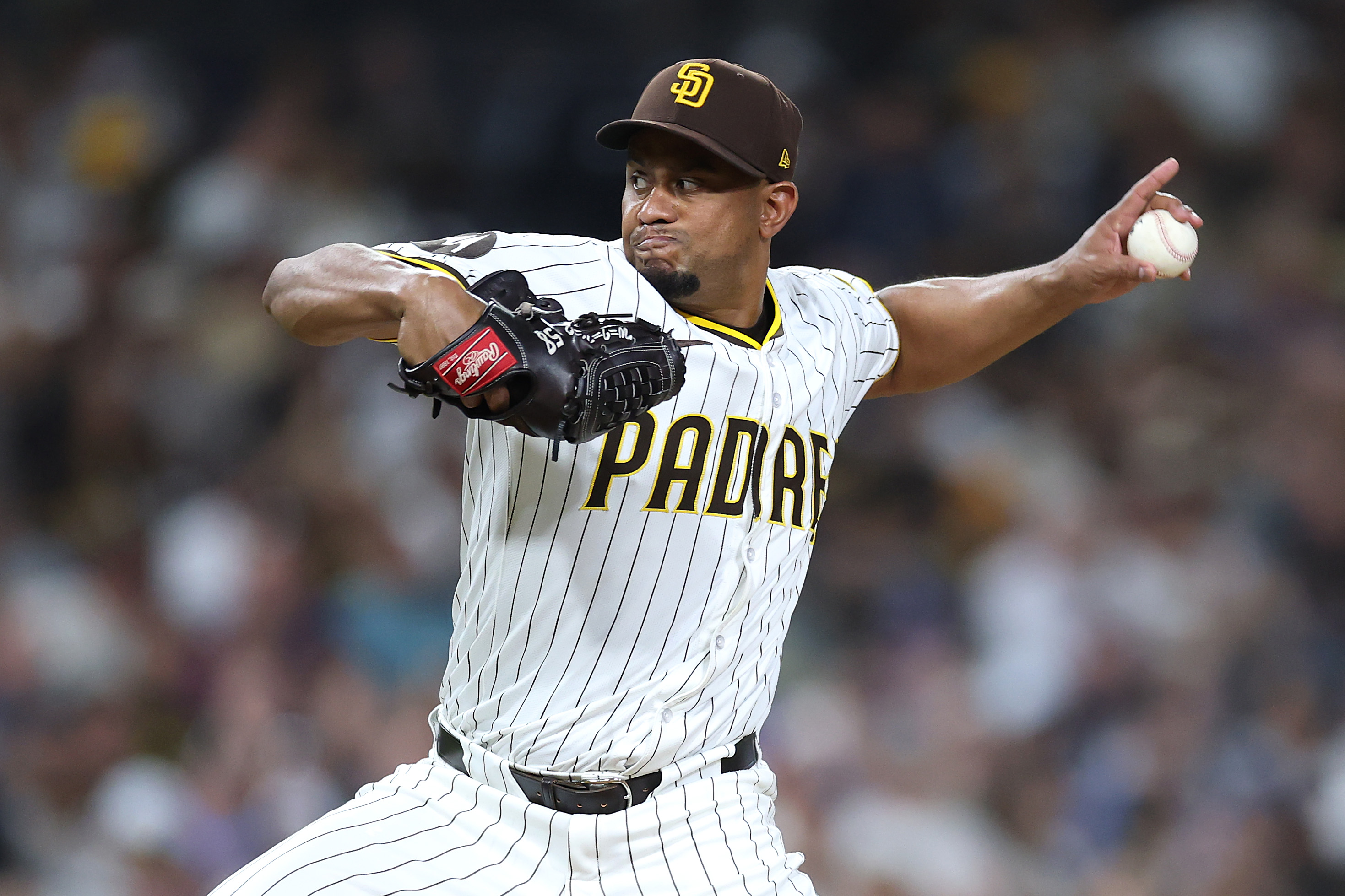 Good Morning San Diego: Still no manager, but Padres roster is changing