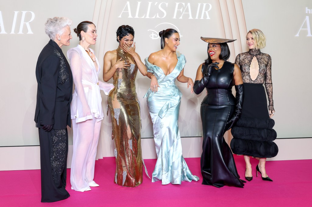 "The Worst TV Show of the Year": What the Critics Are Saying About ‘All ...