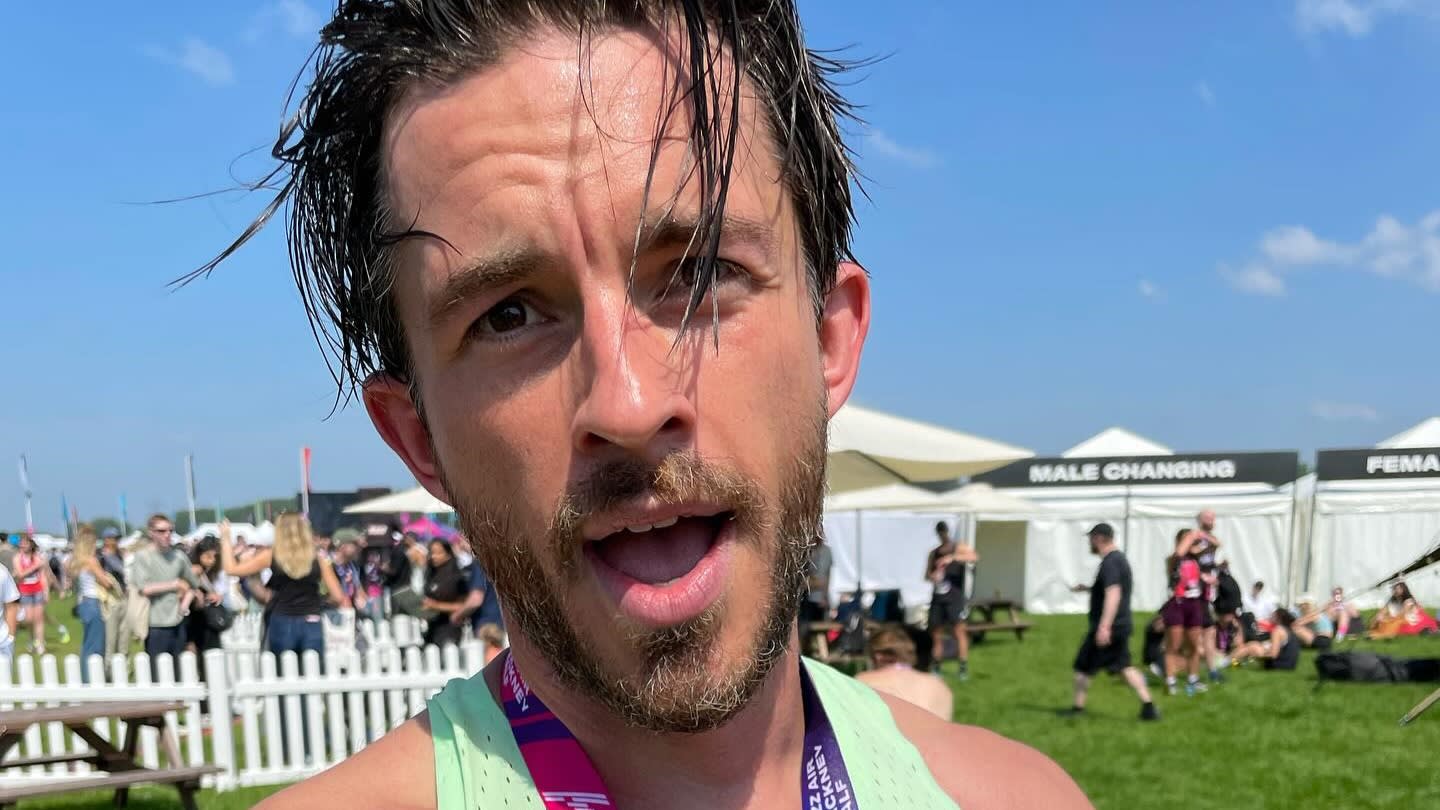 Jonathan Bailey Dating History: What's Known About The First Openly Gay ...