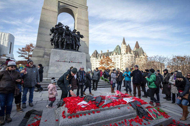 Is Remembrance Day a stat holiday in Canada? Here's who gets November ...