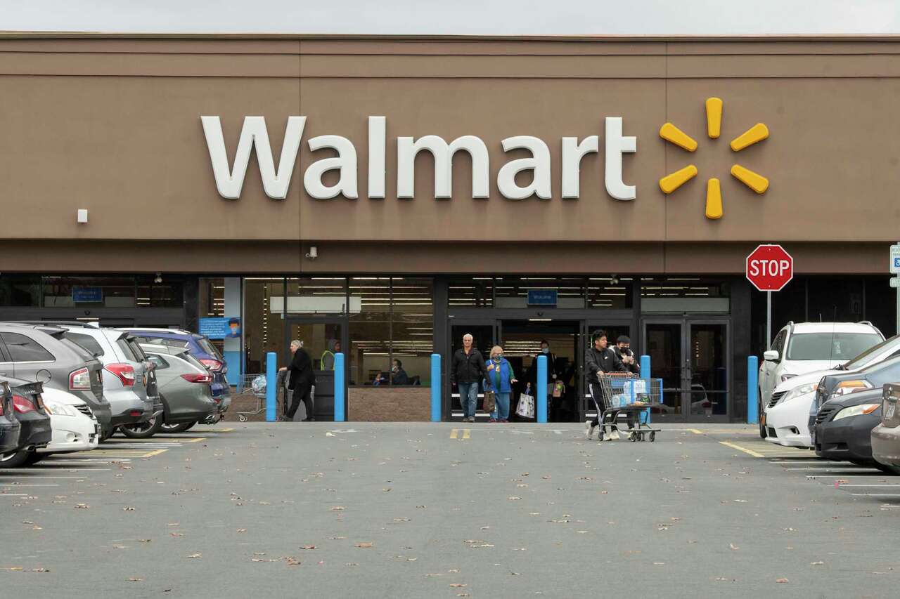 Walmart employee dies after being struck by shoplifting suspect