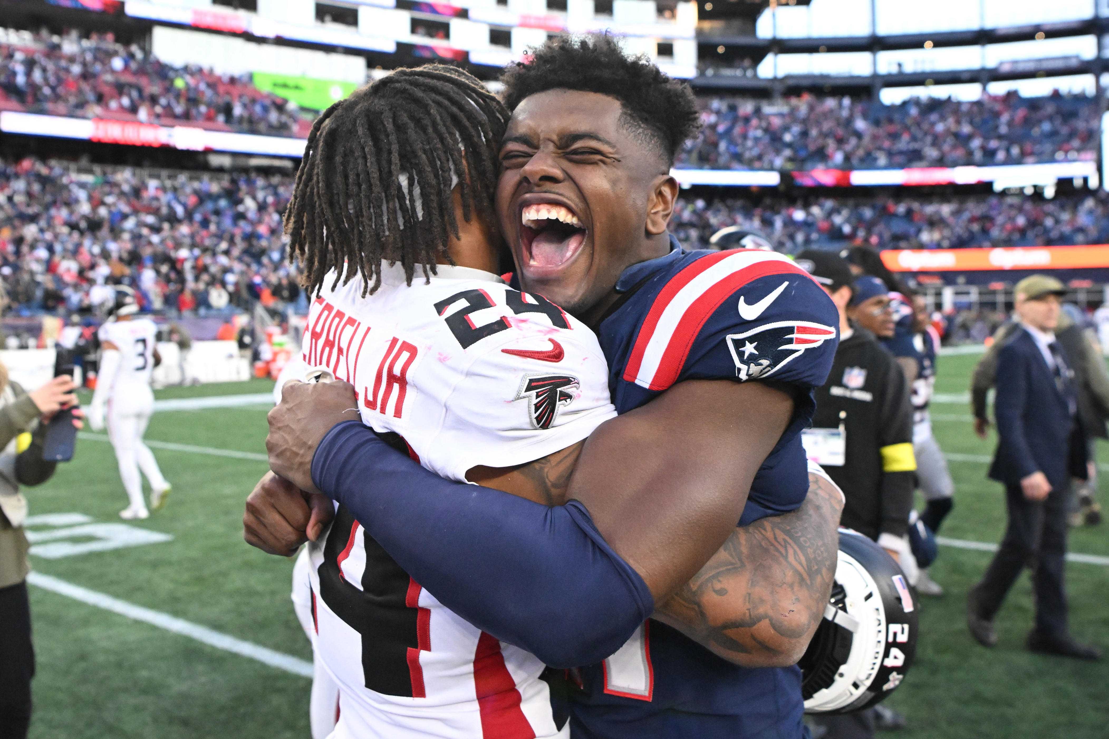 Best and worst defensive PFF grades for Patriots in win over Falcons